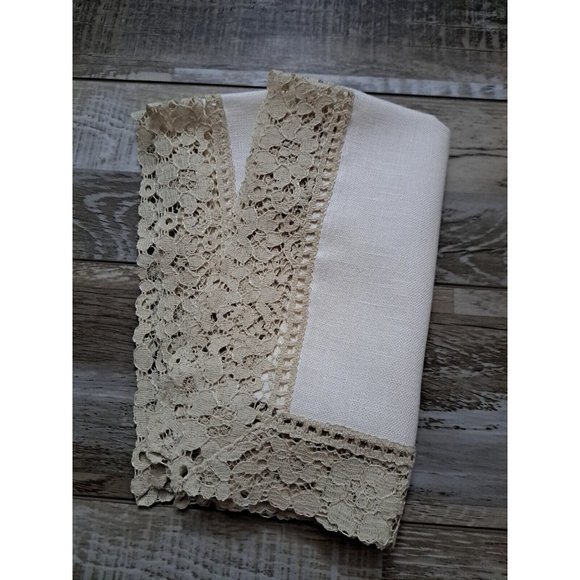 Vintage | Dining | Vintage Linen Napkins Set Of 2 Beige Lace Borders ...